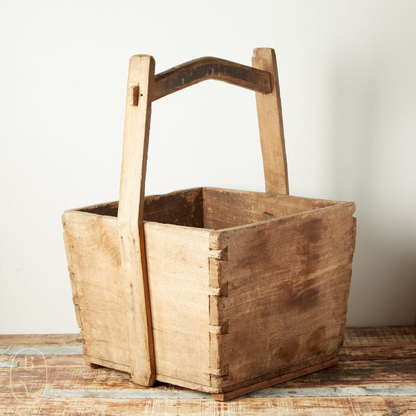 Antique Wooden Grain Box – Primitive Farm Carry Bin – Bella Vita Gifts ...